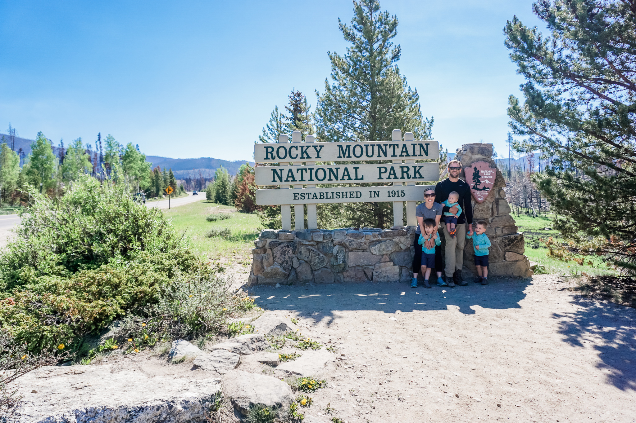 Rocky-Mountain-National-Park-Sign | Messy Wonderful